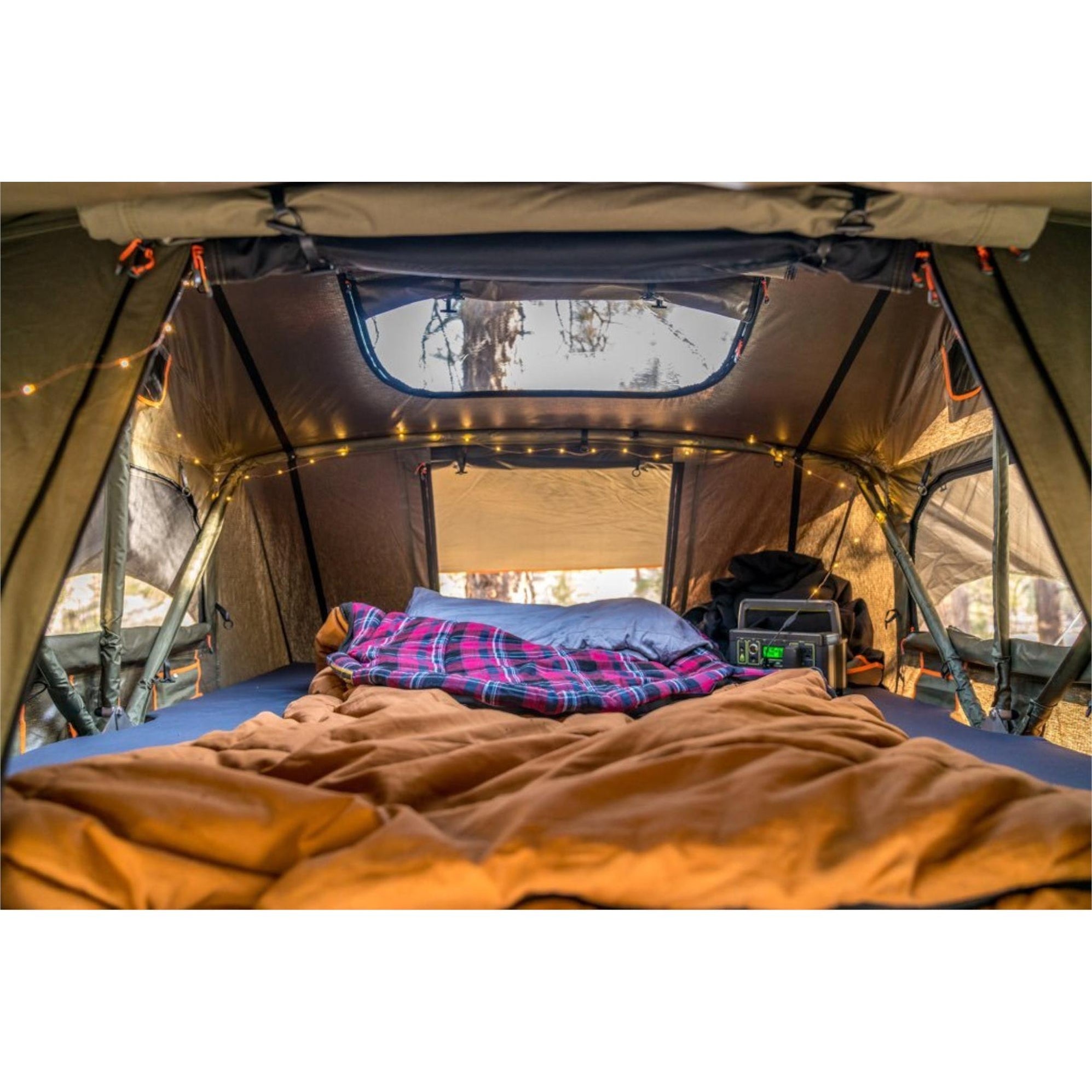 ROAM Adventure Vagabond Rooftop Tent - Standard - Black — Ironclad Sentry